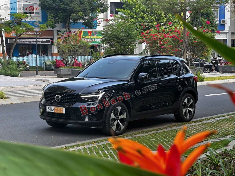 Check giá Ô Tô “1 Tỷ 699 Triệu – Xe Volvo XC40 Ultra B5 AWD 2025 ...